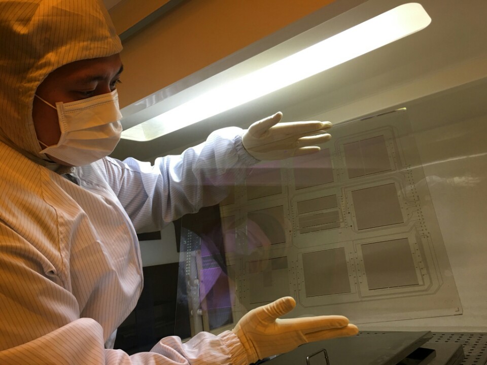 ETRI, 세계 최대 '그래핀 투명전극 OLED' 개발 성공